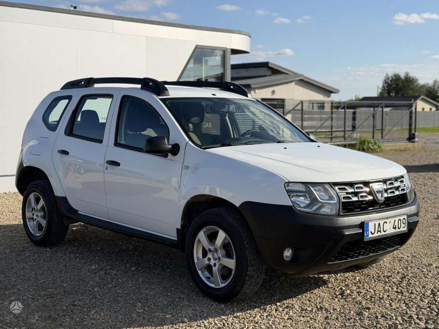 Белый Дачия Duster 2015 в Шяуляй, объемом двигателя 1.46 л и пробегом 213 тыс. км за 3550 €, фото 4 на AUTOMOTO.COM.LV