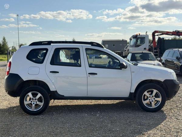 Balts Dacia Duster 2015 Šauļi, ar dzinēja tilpumu 1.46 L un nobraukumu 213 tūkst. km par 3550 €, foto 4 vietnē AUTOMOTO.COM.LV