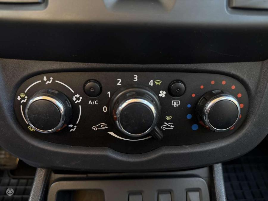 Белый Дачия Duster 2015 в Шяуляй, объемом двигателя 1.46 л и пробегом 213 тыс. км за 3550 €, фото 18 на AUTOMOTO.COM.LV