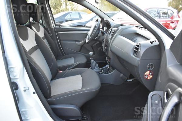 Дачия Duster 2015 в Кулдига на AUTOMOTO.COM.LV Белый Дачия Duster 2015 в Кулдига, объемом двигателя 1.20 л и пробегом 0 тыс. км за 7290 €, фото 6 на AUTOMOTO.COM.LV