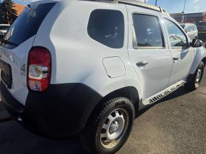 Balts Dacia Duster 2015 Marijampole, ar dzinēja tilpumu 1.60 L un nobraukumu 176 tūkst. km par 5800 €, foto 5 vietnē AUTOMOTO.COM.LV