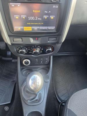Balts Dacia Duster 2015 Marijampole, ar dzinēja tilpumu 1.60 L un nobraukumu 176 tūkst. km par 5800 €, foto 12 vietnē AUTOMOTO.COM.LV