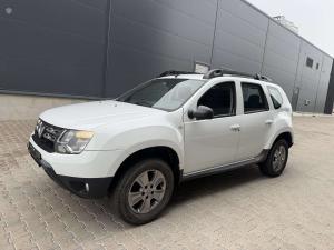 White Dacia Duster 2015 in Siauliai, with an engine capacity of 1.60 L and mileage of 250 thousand km for 4650 €, photo 4 on AUTOMOTO.COM.LV