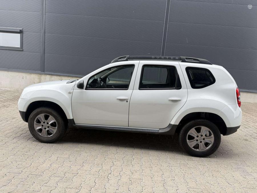 White Dacia Duster 2015 in Siauliai, with an engine capacity of 1.60 L and mileage of 250 thousand km for 4650 €, photo 9 on AUTOMOTO.COM.LV