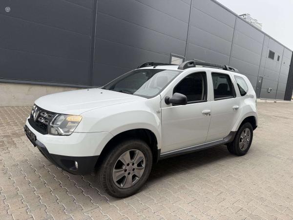 Белый Дачия Duster 2015 в Шяуляй, объемом двигателя 1.60 л и пробегом 250 тыс. км за 4650 €, фото 4 на AUTOMOTO.COM.LV
