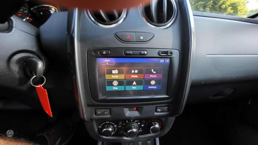 Balts Dacia Duster 2016 Tauragė, ar dzinēja tilpumu 1.46 L un nobraukumu 179 tūkst. km par 5700 €, foto 21 vietnē AUTOMOTO.COM.LV