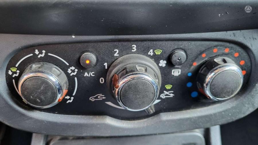 Balts Dacia Duster 2016 Tauragė, ar dzinēja tilpumu 1.46 L un nobraukumu 179 tūkst. km par 5700 €, foto 22 vietnē AUTOMOTO.COM.LV