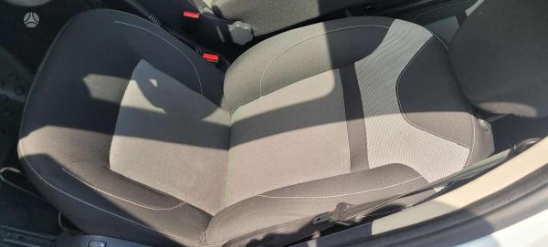 Balts Dacia Duster 2016 Kauņa, ar dzinēja tilpumu 1.20 L un nobraukumu 156 tūkst. km par 5650 €, foto 9 vietnē AUTOMOTO.COM.LV