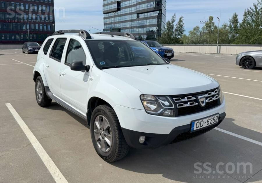 Белый Дачия Duster 2016 в Рига, объемом двигателя 1.50 л и пробегом 275 тыс. км за 5600 €, фото 1 на AUTOMOTO.COM.LV