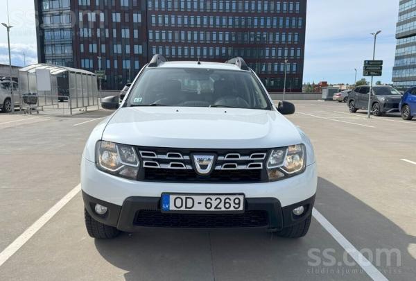 Белый Дачия Duster 2016 в Рига, объемом двигателя 1.50 л и пробегом 275 тыс. км за 5600 €, фото 2 на AUTOMOTO.COM.LV