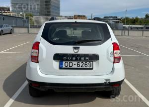 Белый Дачия Duster 2016 в Рига, объемом двигателя 1.50 л и пробегом 275 тыс. км за 5600 €, фото 7 на AUTOMOTO.COM.LV