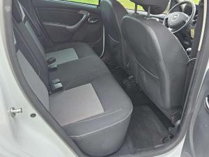 White Dacia Duster 2016 in Taurage, with an engine capacity of 1.20 L and mileage of 110 thousand km for 5900 €, photo 17 on AUTOMOTO.COM.LV