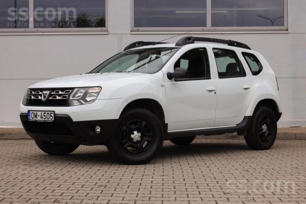 White Dacia Duster 2017 in Riga, with an engine capacity of 1.50 L and mileage of 0 thousand km for 4995 €, photo 1 on AUTOMOTO.COM.LV