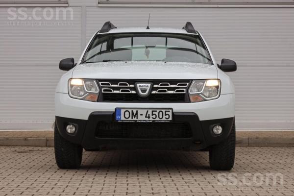 White Dacia Duster 2017 in Riga, with an engine capacity of 1.50 L and mileage of 0 thousand km for 4995 €, photo 2 on AUTOMOTO.COM.LV