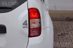 White Dacia Duster 2017 in Riga, with an engine capacity of 1.50 L and mileage of 0 thousand km for 4995 €, photo 7 on AUTOMOTO.COM.LV