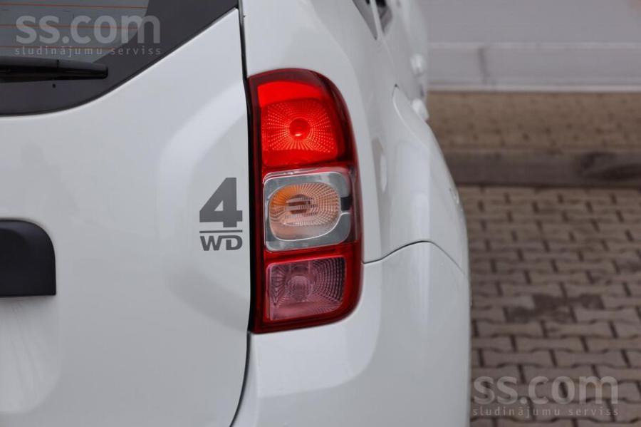 White Dacia Duster 2017 in Riga, with an engine capacity of 1.50 L and mileage of 0 thousand km for 4995 €, photo 7 on AUTOMOTO.COM.LV