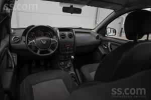 White Dacia Duster 2017 in Riga, with an engine capacity of 1.50 L and mileage of 0 thousand km for 4995 €, photo 11 on AUTOMOTO.COM.LV