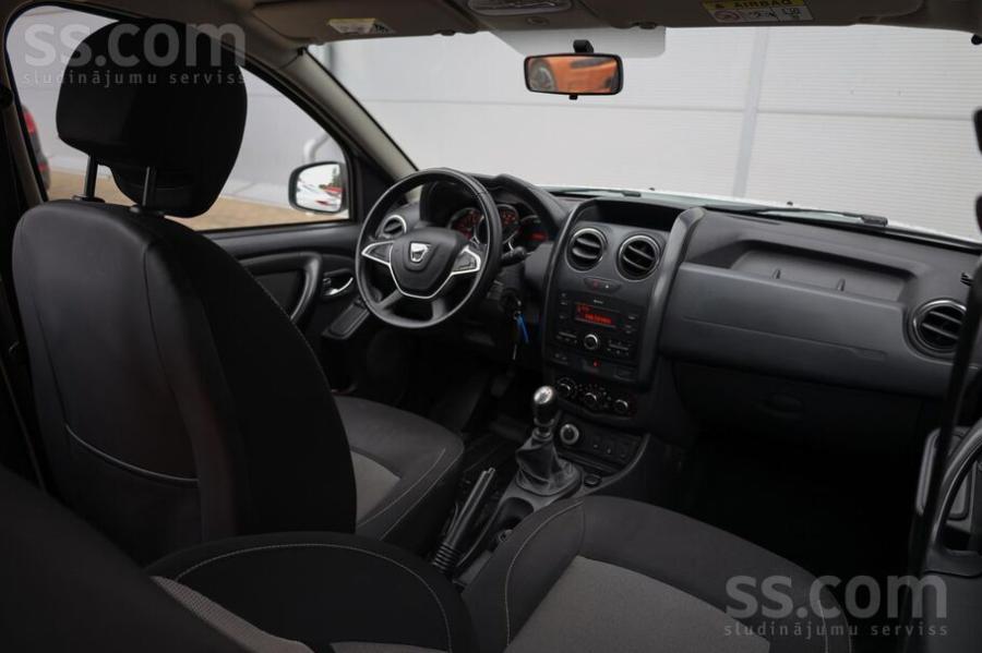 White Dacia Duster 2017 in Riga, with an engine capacity of 1.50 L and mileage of 0 thousand km for 4995 €, photo 16 on AUTOMOTO.COM.LV