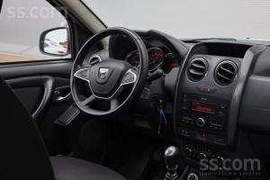 White Dacia Duster 2017 in Riga, with an engine capacity of 1.50 L and mileage of 0 thousand km for 4995 €, photo 17 on AUTOMOTO.COM.LV
