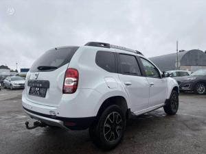 White Dacia Duster 2017 in Radviliskis, with an engine capacity of 1.46 L and mileage of 285 thousand km for 6250 €, photo 4 on AUTOMOTO.COM.LV