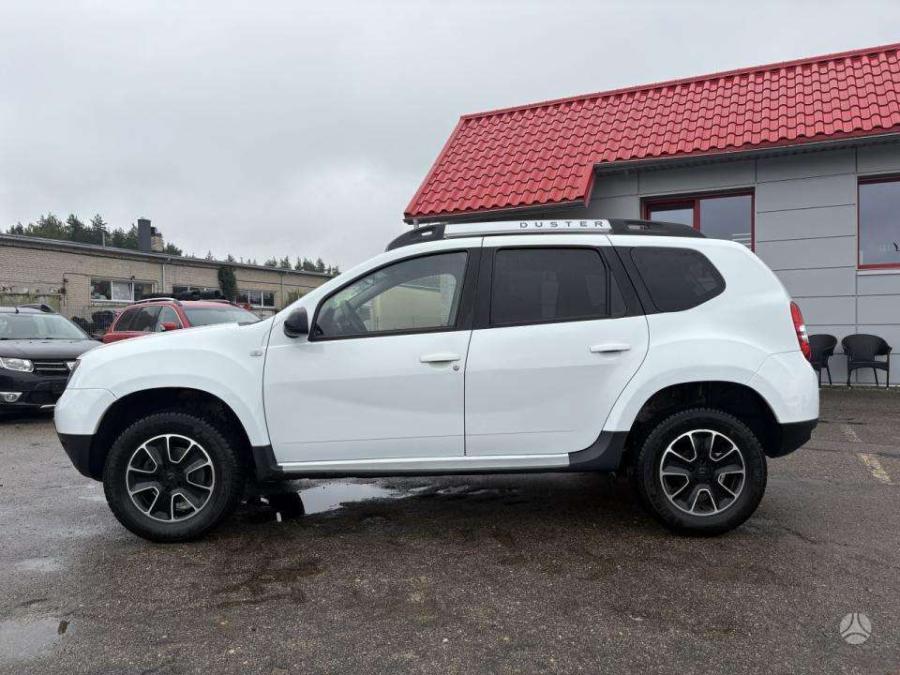 White Dacia Duster 2017 in Radviliskis, with an engine capacity of 1.46 L and mileage of 285 thousand km for 6250 €, photo 8 on AUTOMOTO.COM.LV
