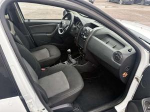 White Dacia Duster 2017 in Radviliskis, with an engine capacity of 1.46 L and mileage of 285 thousand km for 6250 €, photo 10 on AUTOMOTO.COM.LV
