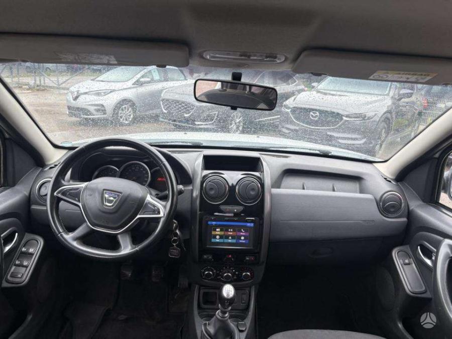 White Dacia Duster 2017 in Radviliskis, with an engine capacity of 1.46 L and mileage of 285 thousand km for 6250 €, photo 13 on AUTOMOTO.COM.LV
