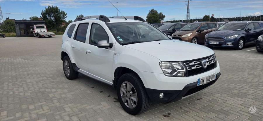 Balts Dacia Duster 2017 Tauragė, ar dzinēja tilpumu 1.20 L un nobraukumu 160 tūkst. km par 4200 €, foto 3 vietnē AUTOMOTO.COM.LV