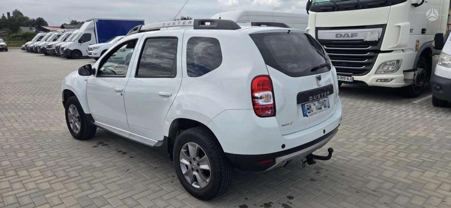 Balts Dacia Duster 2017 Tauragė, ar dzinēja tilpumu 1.20 L un nobraukumu 160 tūkst. km par 4200 €, foto 7 vietnē AUTOMOTO.COM.LV