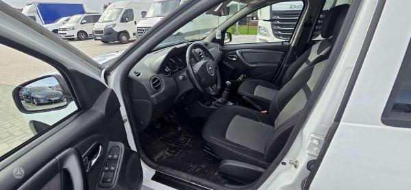 Dacia Duster 2017 in Taurage on AUTOMOTO.COM.LV White Dacia Duster 2017 in Taurage, with an engine capacity of 1.20 L and mileage of 160 thousand km for 4200 €, photo 10 on AUTOMOTO.COM.LV