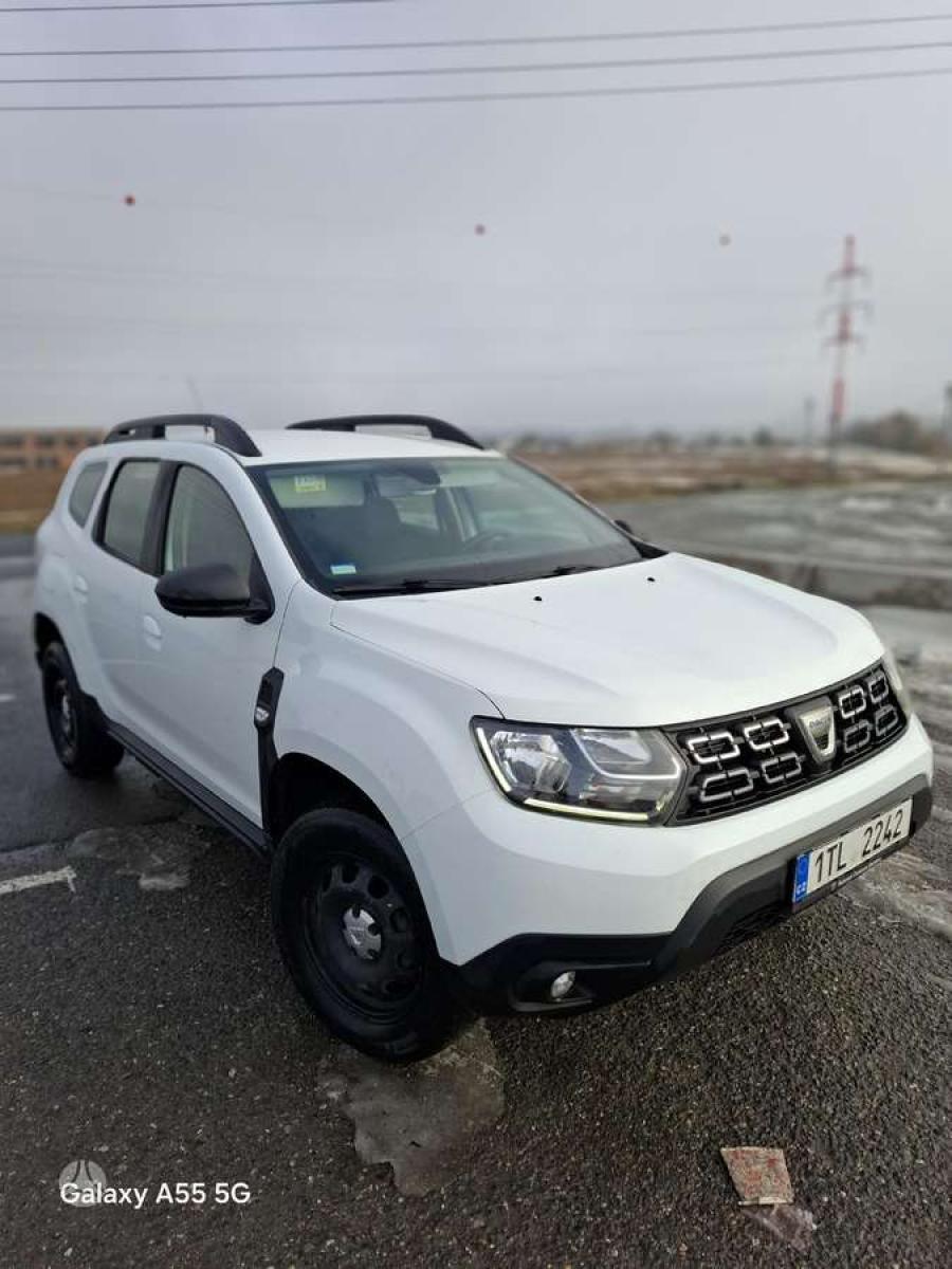 White Dacia Duster 2018 in Vilnius, with an engine capacity of 1.46 L and mileage of 194 thousand km for 7190 €, photo 1 on AUTOMOTO.COM.LV