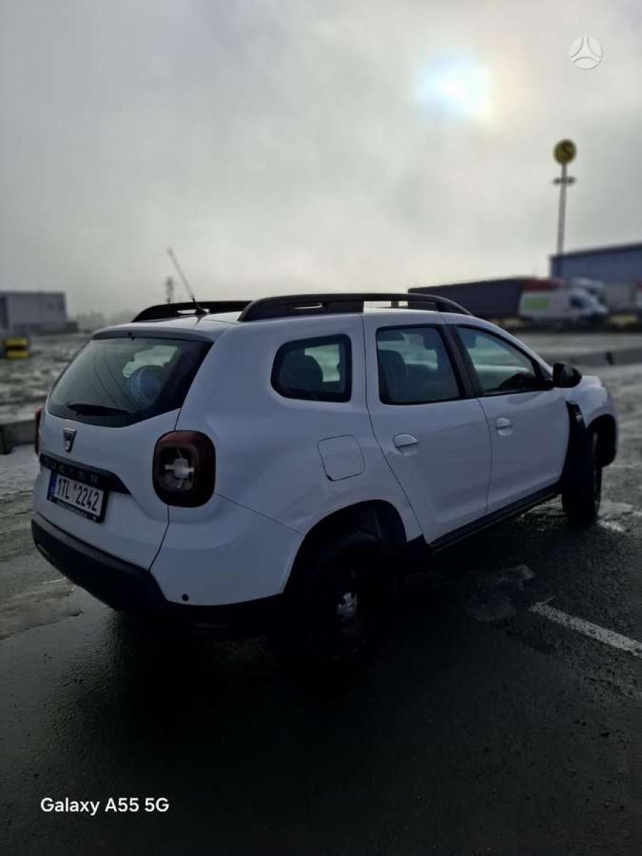 White Dacia Duster 2018 in Vilnius, with an engine capacity of 1.46 L and mileage of 194 thousand km for 7190 €, photo 7 on AUTOMOTO.COM.LV