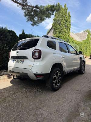 White Dacia Duster 2018 in Kaunas, with an engine capacity of 1.46 L and mileage of 172 thousand km for 6600 €, photo 6 on AUTOMOTO.COM.LV