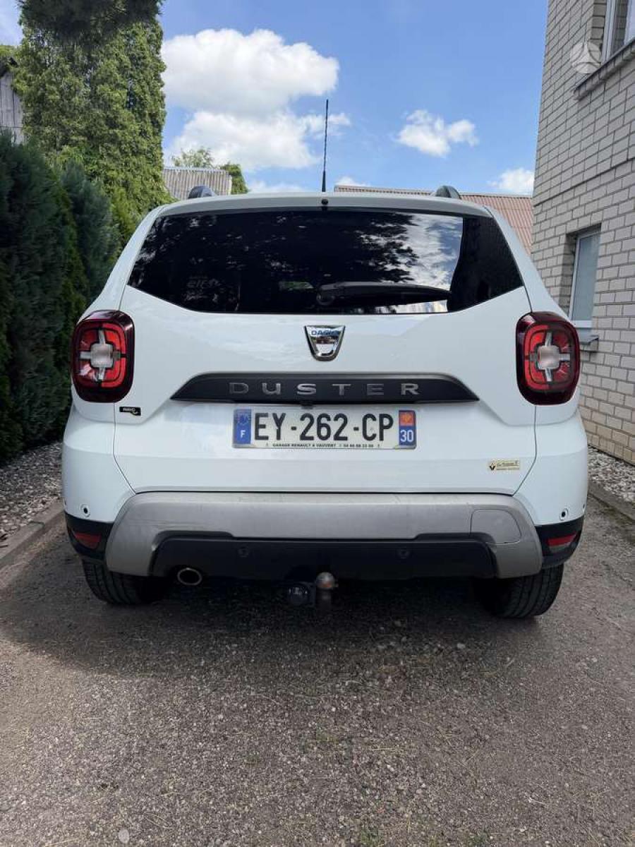White Dacia Duster 2018 in Kaunas, with an engine capacity of 1.46 L and mileage of 172 thousand km for 6600 €, photo 8 on AUTOMOTO.COM.LV