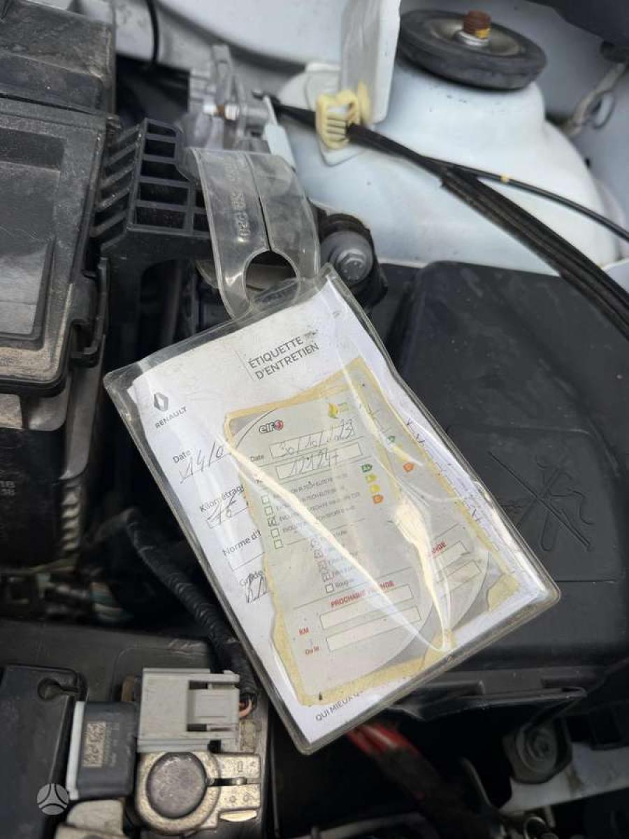 White Dacia Duster 2018 in Kaunas, with an engine capacity of 1.46 L and mileage of 172 thousand km for 6600 €, photo 19 on AUTOMOTO.COM.LV
