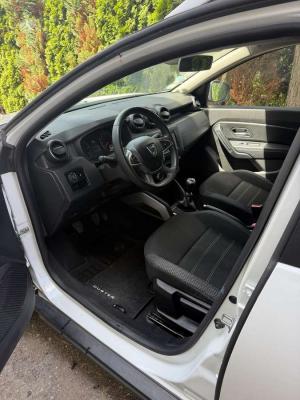White Dacia Duster 2018 in Kaunas, with an engine capacity of 1.46 L and mileage of 172 thousand km for 6600 €, photo 20 on AUTOMOTO.COM.LV