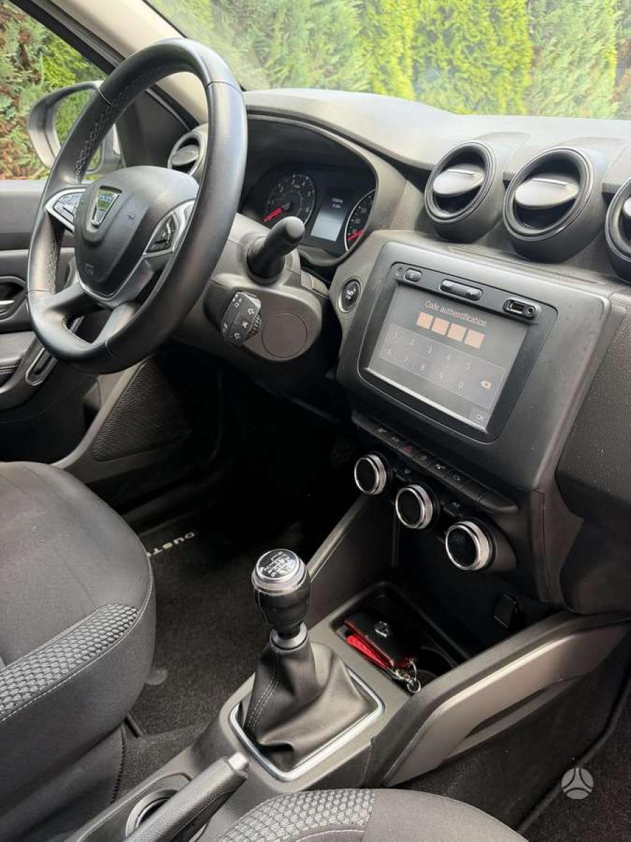 White Dacia Duster 2018 in Kaunas, with an engine capacity of 1.46 L and mileage of 172 thousand km for 6600 €, photo 24 on AUTOMOTO.COM.LV