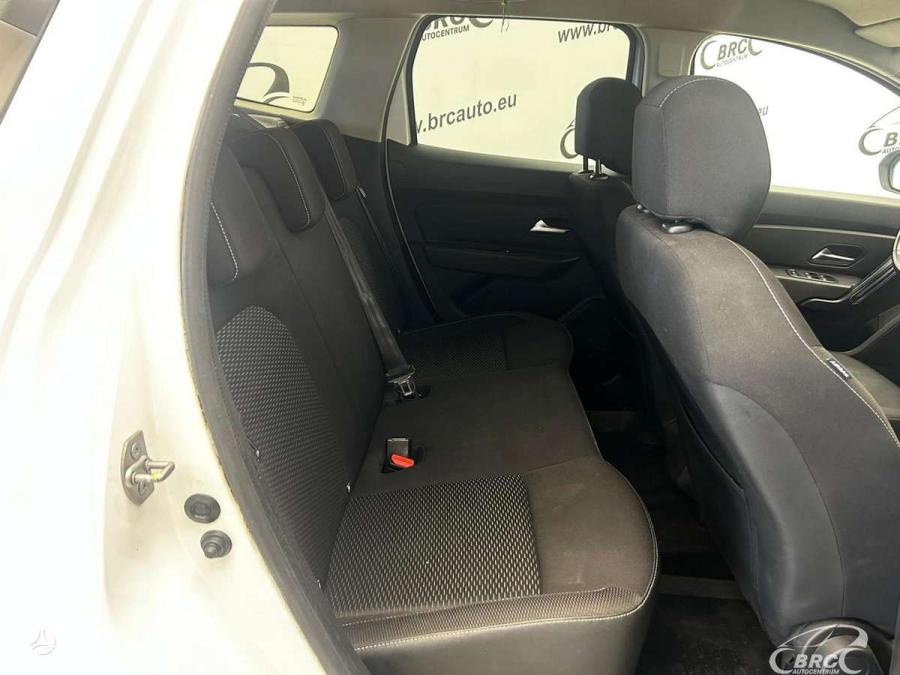 Balts Dacia Duster 2018 Viļņa, ar dzinēja tilpumu 1.46 L un nobraukumu 289 tūkst. km par 7900 €, foto 10 vietnē AUTOMOTO.COM.LV