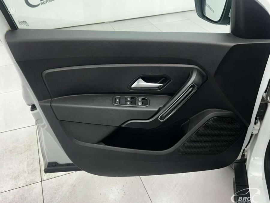 Balts Dacia Duster 2018 Viļņa, ar dzinēja tilpumu 1.46 L un nobraukumu 289 tūkst. km par 7900 €, foto 12 vietnē AUTOMOTO.COM.LV