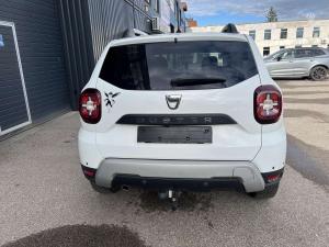 White Dacia Duster 2018 in Alytus, with an engine capacity of 1.46 L and mileage of 295 thousand km for 5900 €, photo 7 on AUTOMOTO.COM.LV