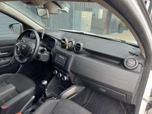 White Dacia Duster 2018 in Alytus, with an engine capacity of 1.46 L and mileage of 295 thousand km for 5900 €, photo 18 on AUTOMOTO.COM.LV
