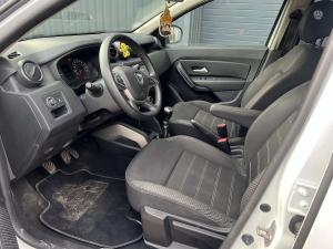 White Dacia Duster 2018 in Alytus, with an engine capacity of 1.46 L and mileage of 295 thousand km for 5900 €, photo 21 on AUTOMOTO.COM.LV