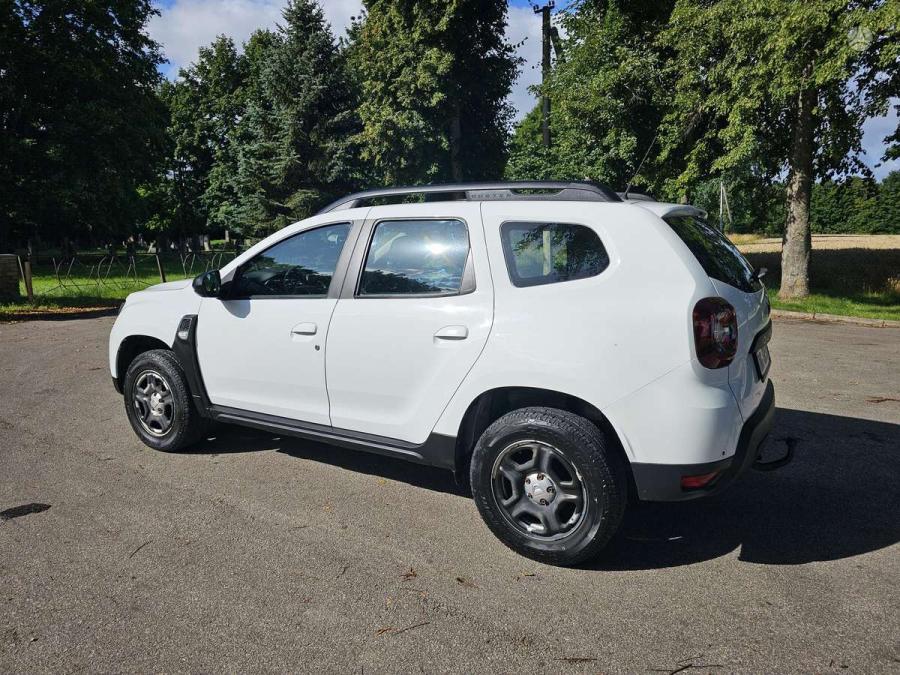Balts Dacia Duster 2018 Tauragė, ar dzinēja tilpumu 1.60 L un nobraukumu 86 tūkst. km par 7800 €, foto 14 vietnē AUTOMOTO.COM.LV