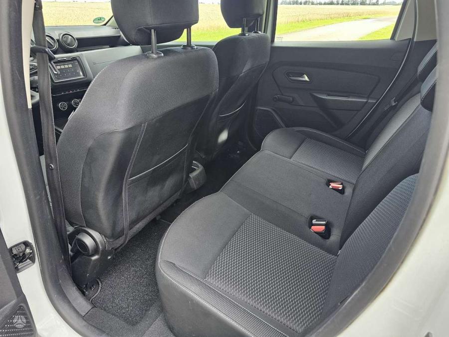 Balts Dacia Duster 2018 Tauragė, ar dzinēja tilpumu 1.60 L un nobraukumu 86 tūkst. km par 7800 €, foto 29 vietnē AUTOMOTO.COM.LV