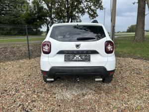 White Dacia Duster 2018 in Cesis, with an engine capacity of 1.20 L and mileage of 0 thousand km for 9900 €, photo 6 on AUTOMOTO.COM.LV