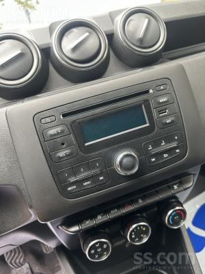 White Dacia Duster 2018 in Cesis, with an engine capacity of 1.20 L and mileage of 0 thousand km for 9900 €, photo 14 on AUTOMOTO.COM.LV
