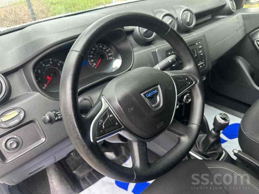 White Dacia Duster 2018 in Cesis, with an engine capacity of 1.20 L and mileage of 0 thousand km for 9900 €, photo 17 on AUTOMOTO.COM.LV