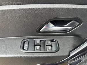 White Dacia Duster 2018 in Cesis, with an engine capacity of 1.20 L and mileage of 0 thousand km for 9900 €, photo 19 on AUTOMOTO.COM.LV