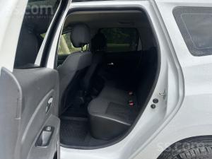 White Dacia Duster 2018 in Cesis, with an engine capacity of 1.20 L and mileage of 0 thousand km for 9900 €, photo 23 on AUTOMOTO.COM.LV