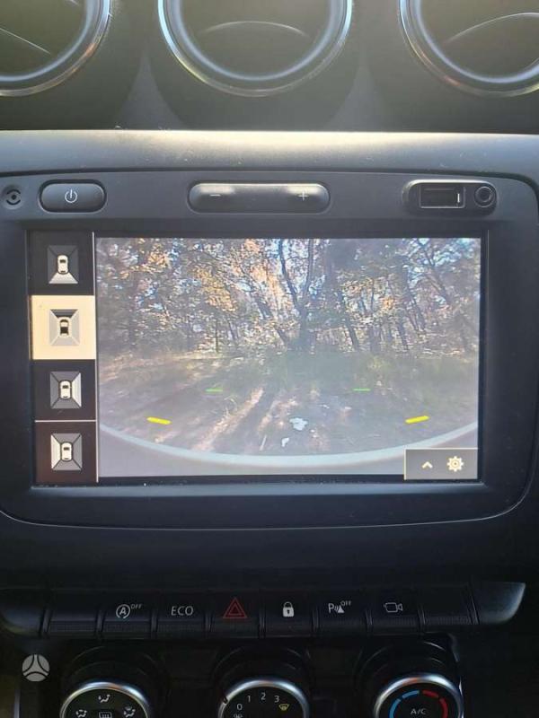 White Dacia Duster 2019 in Siauliai, with an engine capacity of 1.60 L and mileage of 65 thousand km for 9700 €, photo 10 on AUTOMOTO.COM.LV